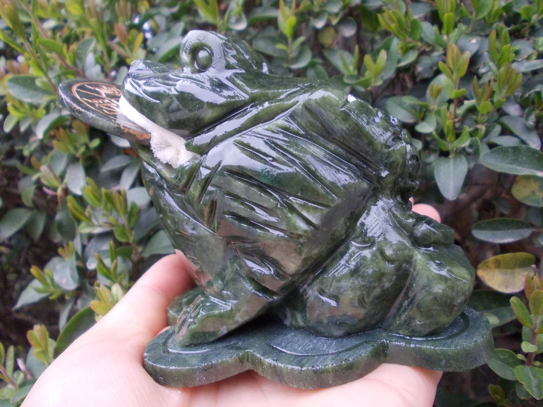 Funnt Crystal Natural Green Jade Money Toad Statue Feng Shui Fortune ...