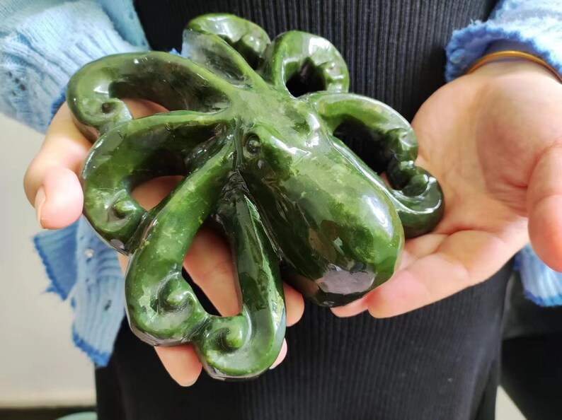 Green Jade Octopus Detailed Carving, Crystal Healing Fish Animal Squid ...