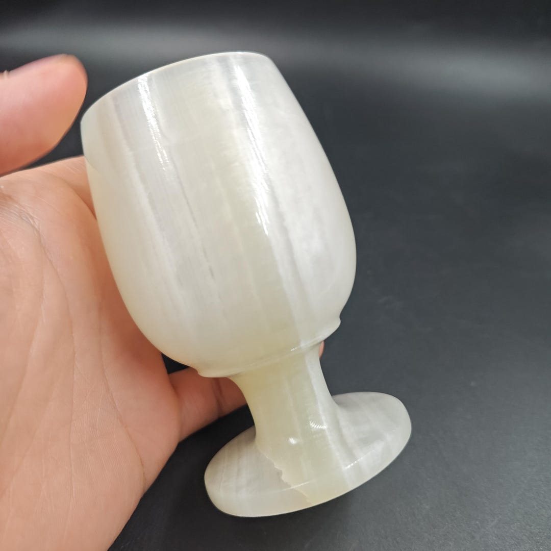 Exquisite Chinese Natural Green Jade Tea Cup, Hand Carved Crystal Mugs ...