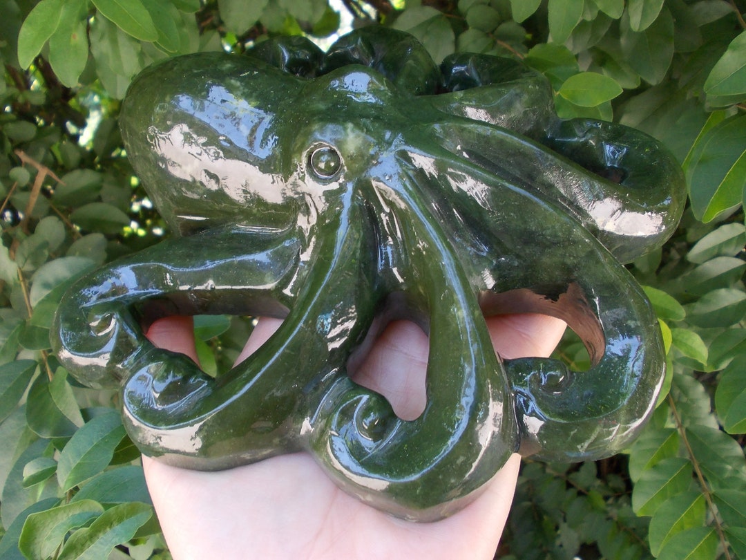 Green Jade Octopus Detailed Carving, Crystal Healing Fish Animal Squid ...