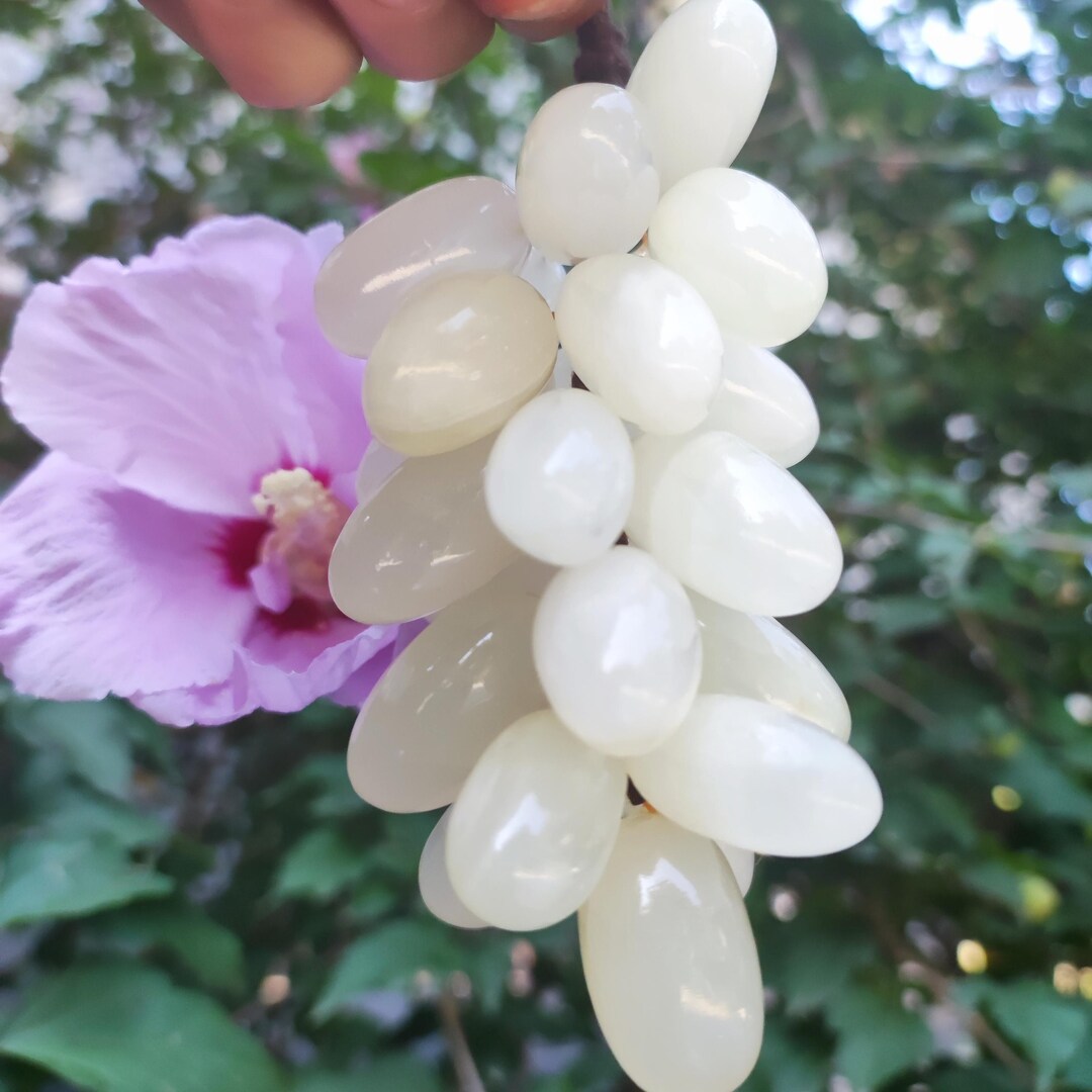 Funny Jade Crystal Healing Jade Grapes Carving Carved,crystal,handmade ...