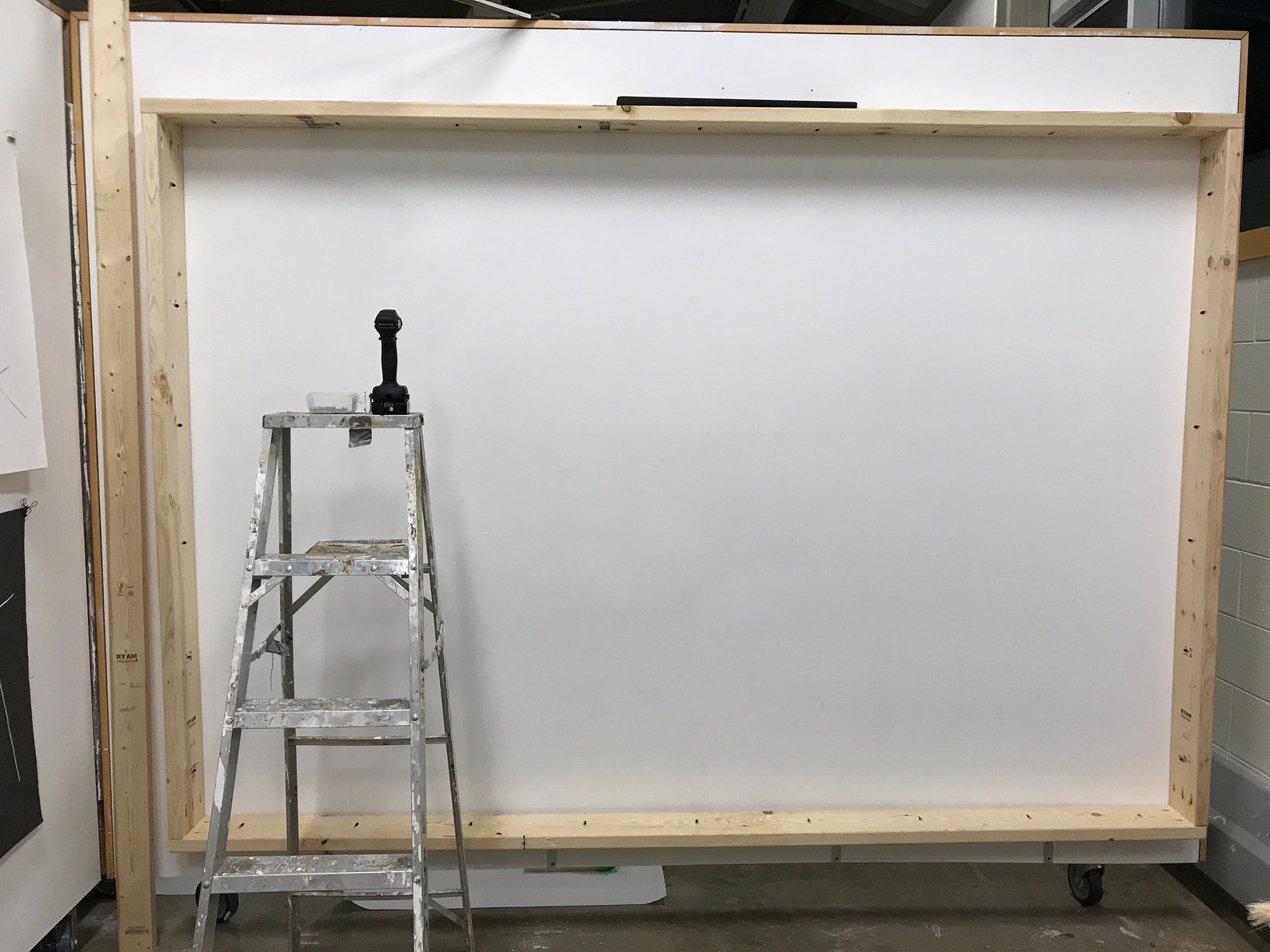 TUFTING FRAME: Digital Plans for Building Your Own Wall-mounted Tufting ...