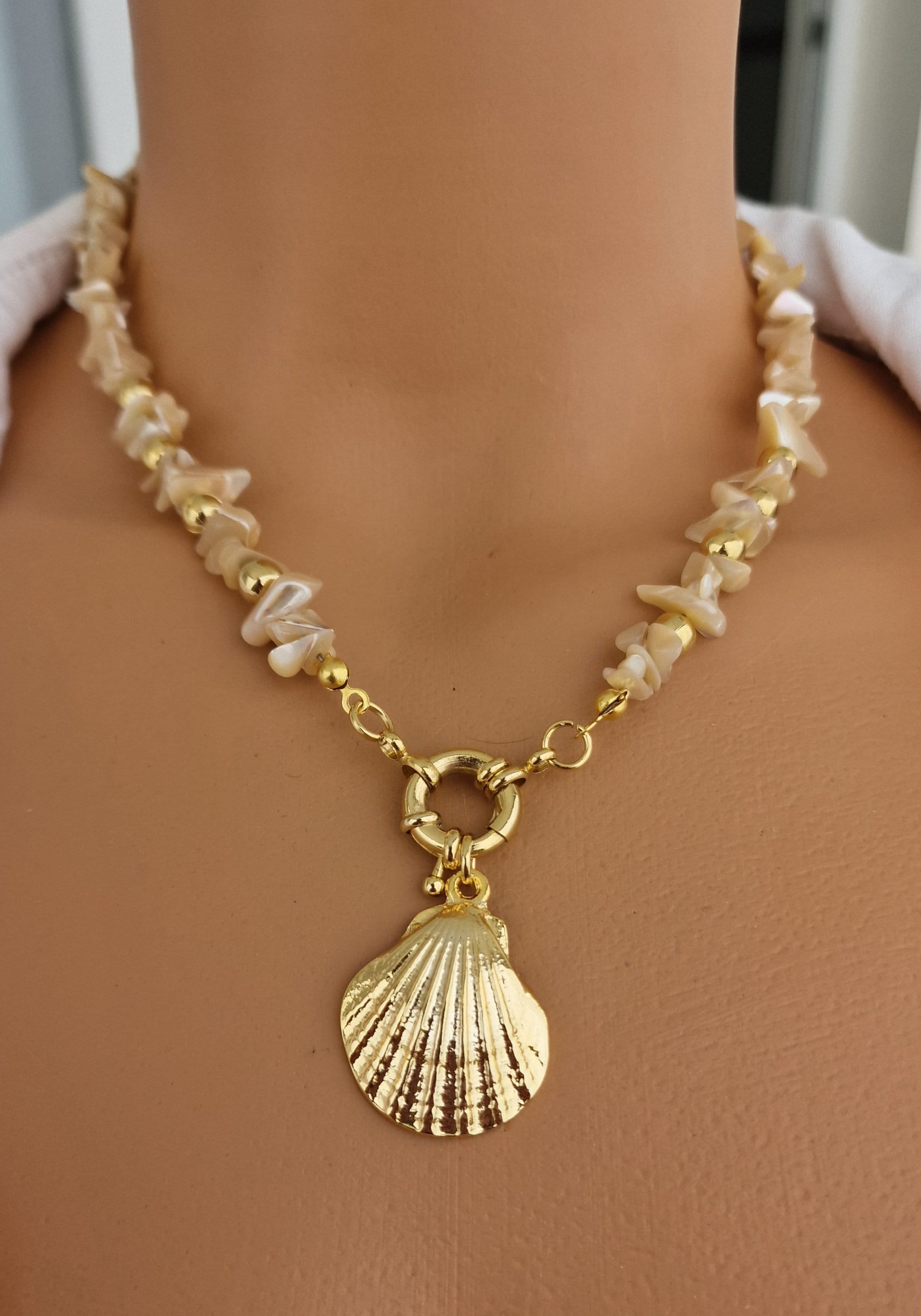Minimalist Mother of Pearl Shell Necklace, Mussel Pendant, Boho Jewelry ...