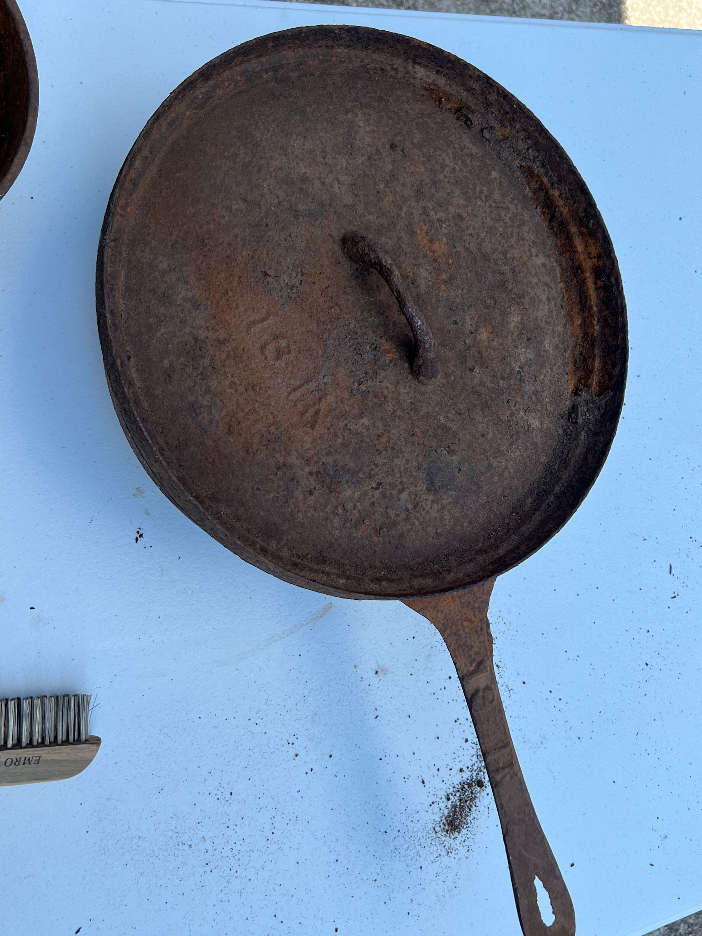 13" Cast Iron Spider Skillet W/lid. - Etsy