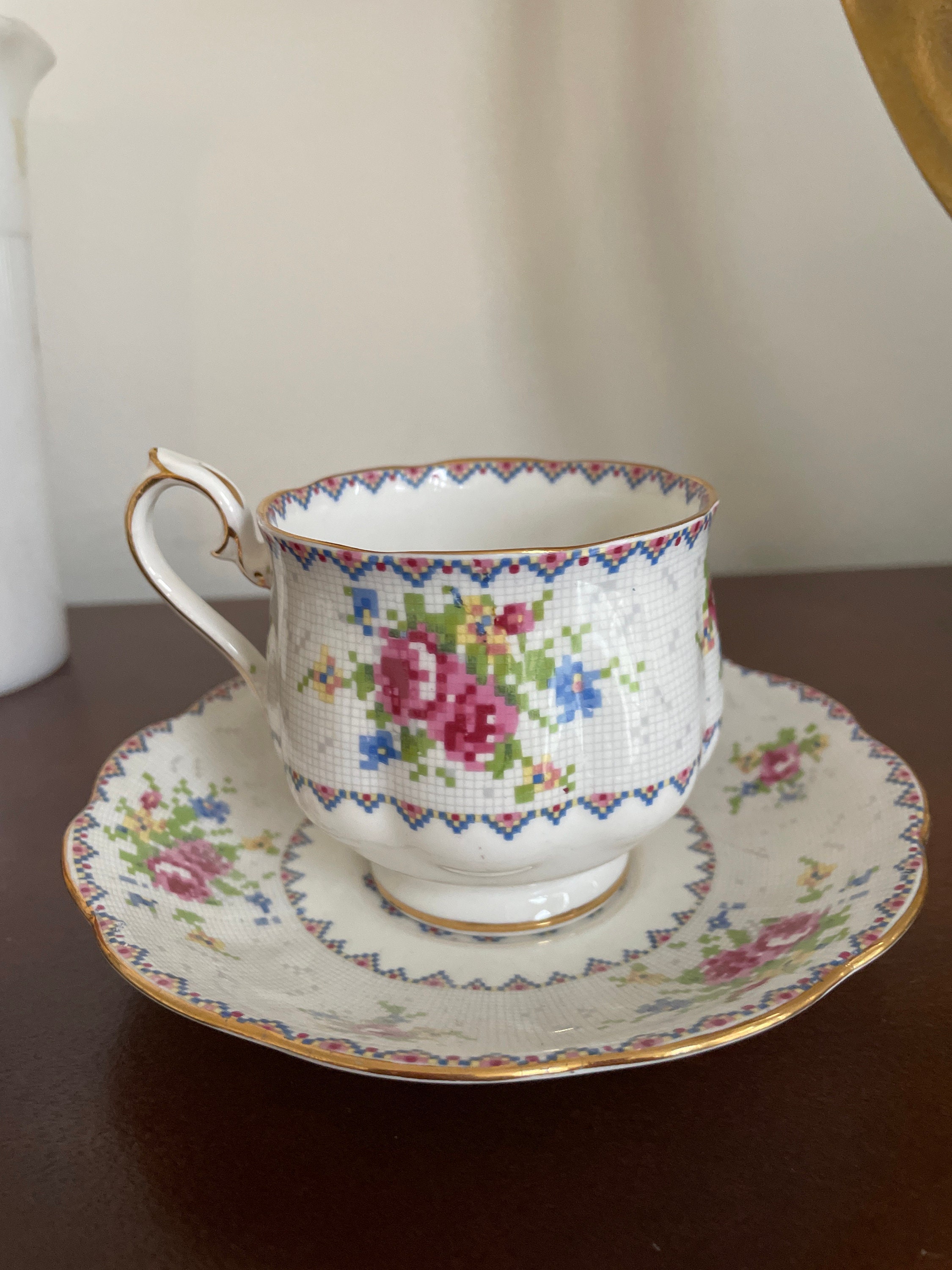 Bone China Tea Cup and Saucer Royal Albert petit Point - Etsy