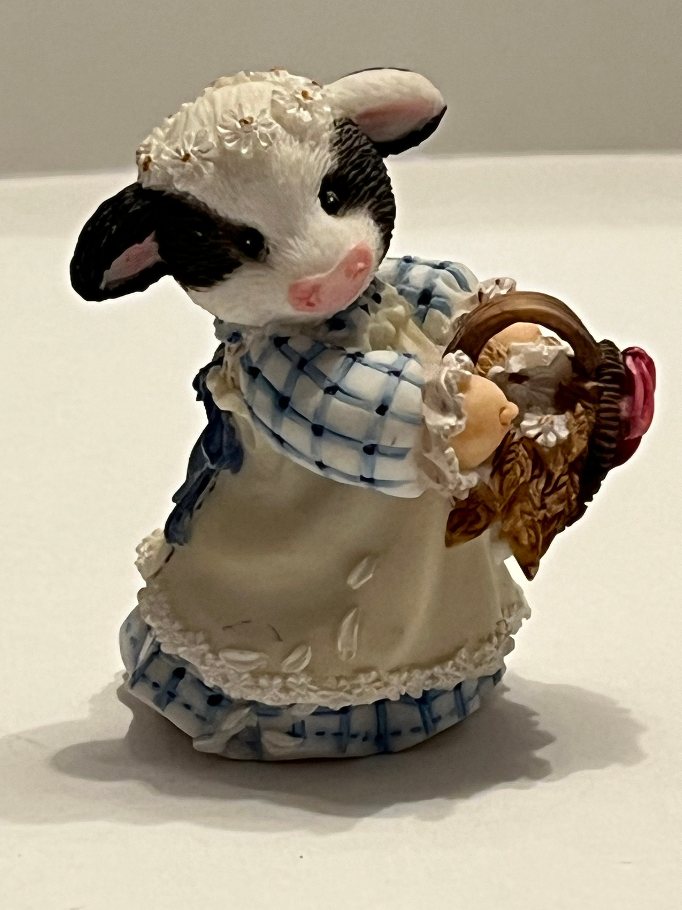 Mary's Moo Moos Flour Girl Figurine 167541 - Etsy