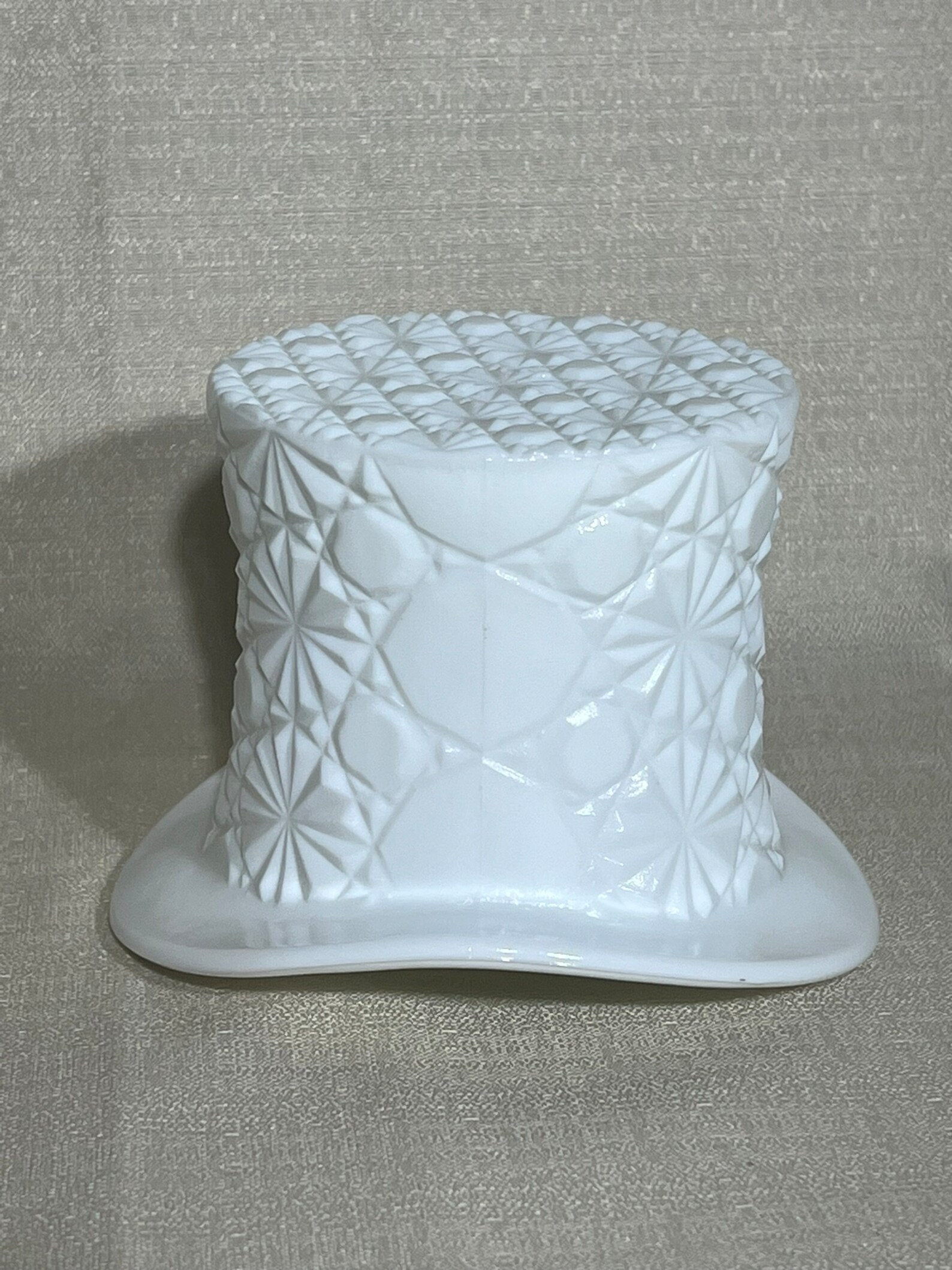 Indiana Glass Milk Glass "daisy and Button" Top Hat - Etsy