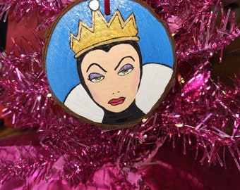 Evil Queen Snow White Log Slice Wooden Bauble Christmas Tree Decoration ...