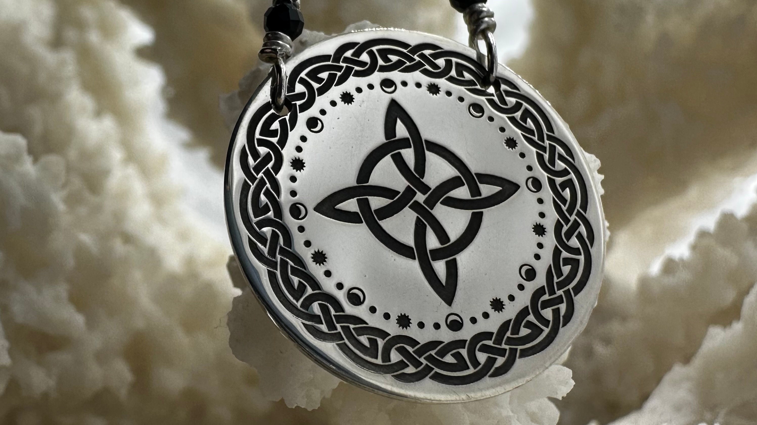 Witches Knot Necklace, Magic Knot Witch Charm Witch's Star Magic Wicca ...