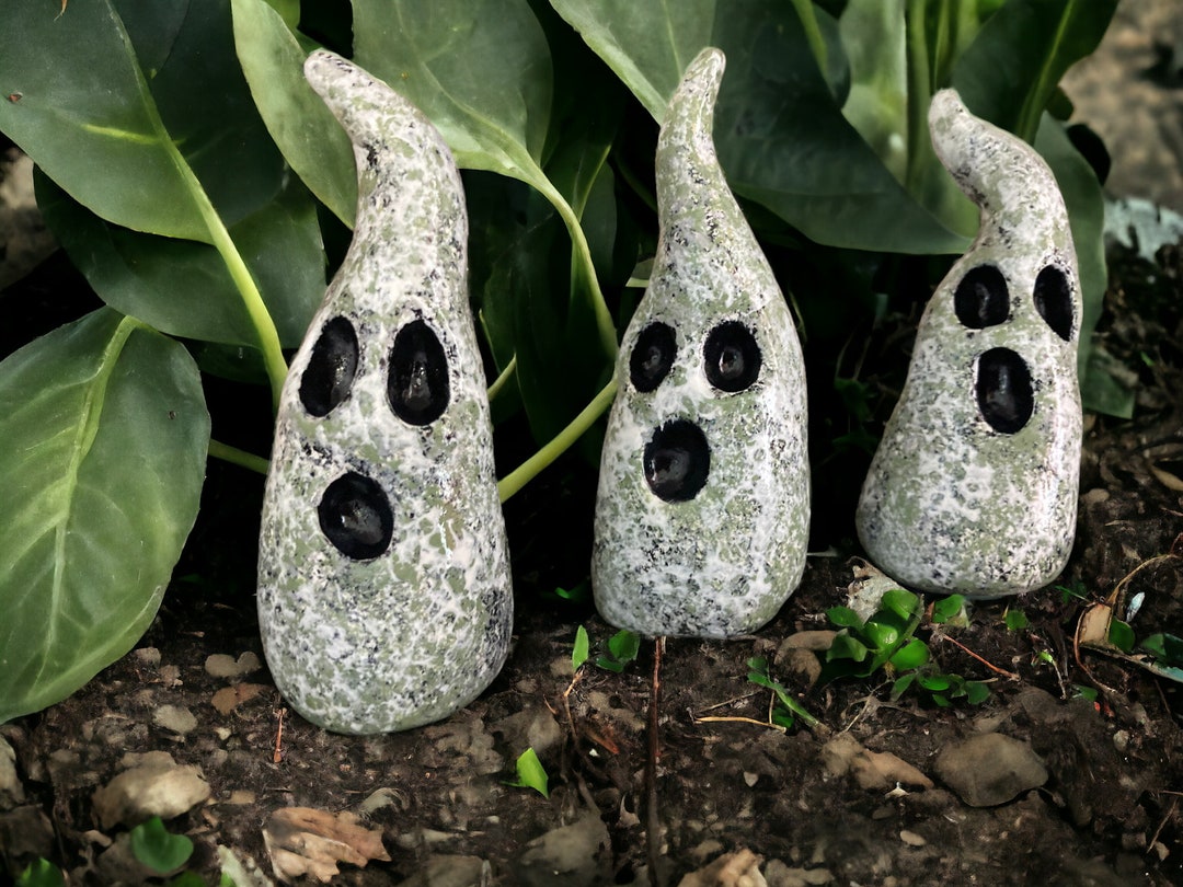 3 Ghosties Air Dry Clay Ghost Sculptures Spooky Decor Ghost Family ...