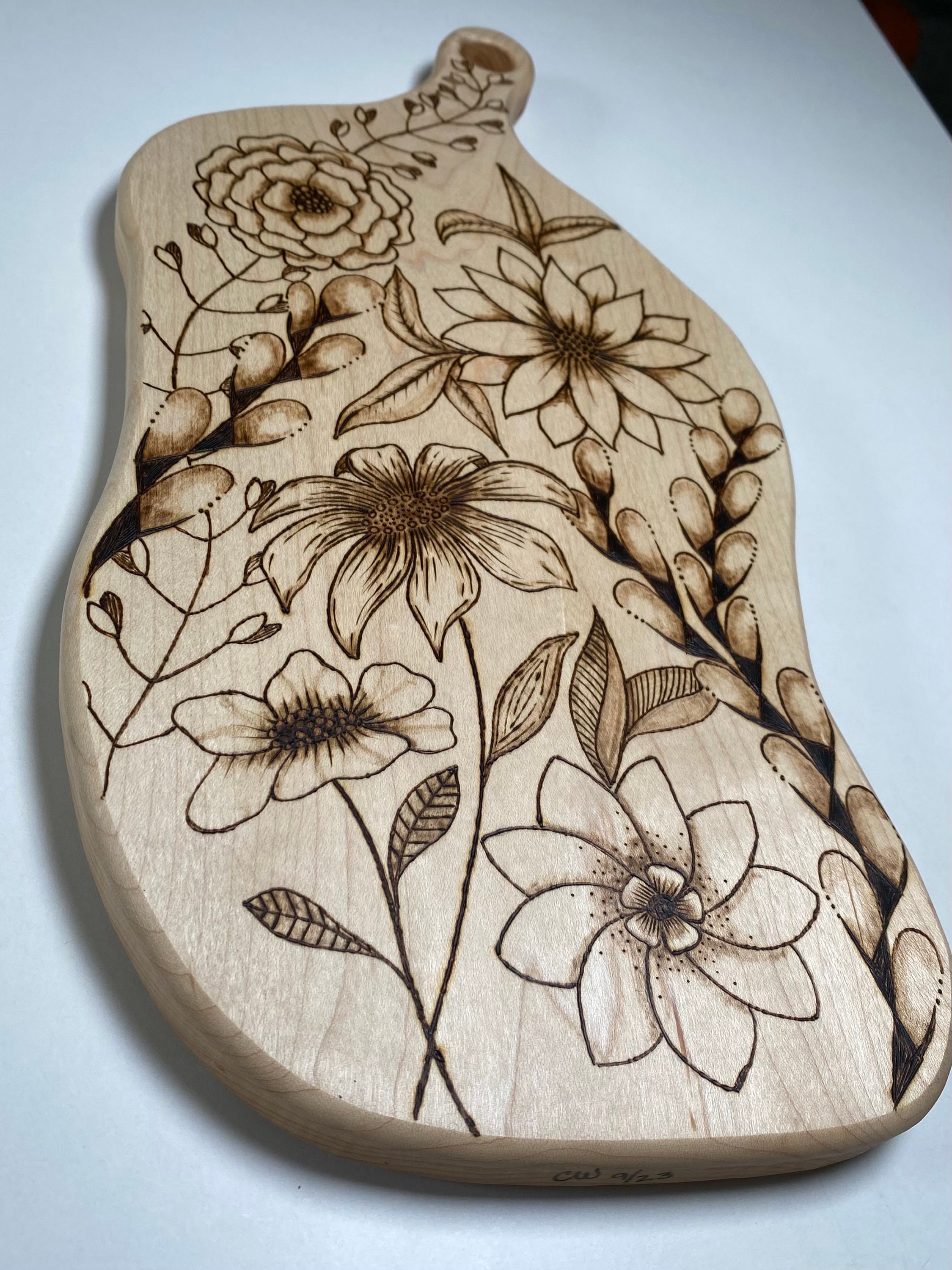 Handmade Charcuterie Board - Pyrography Zentangle Flowers Design - Hand ...