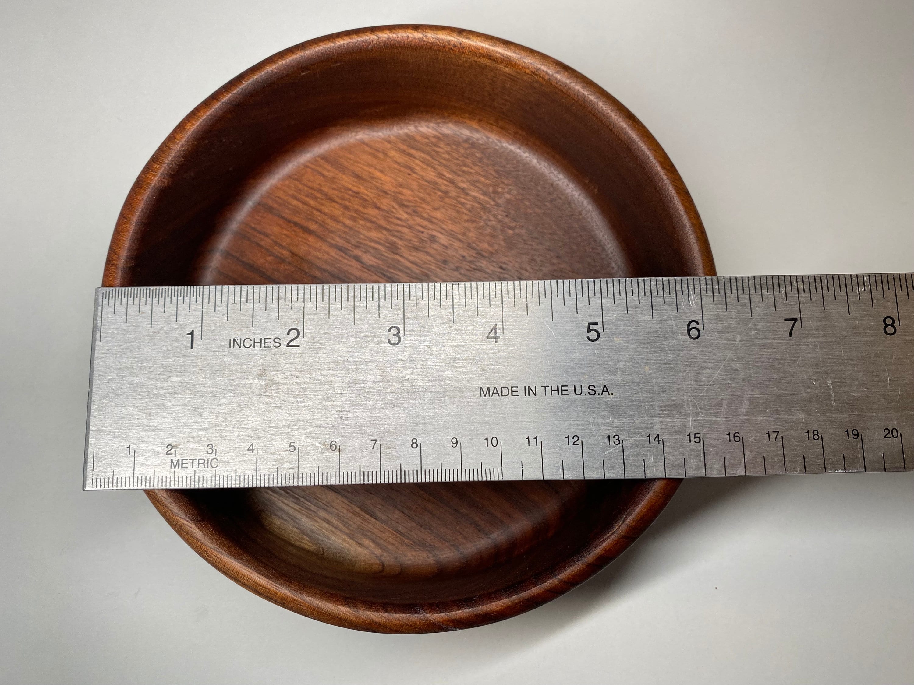 Walnut Bowl - Medium - Handmade Router Bowl - Etsy