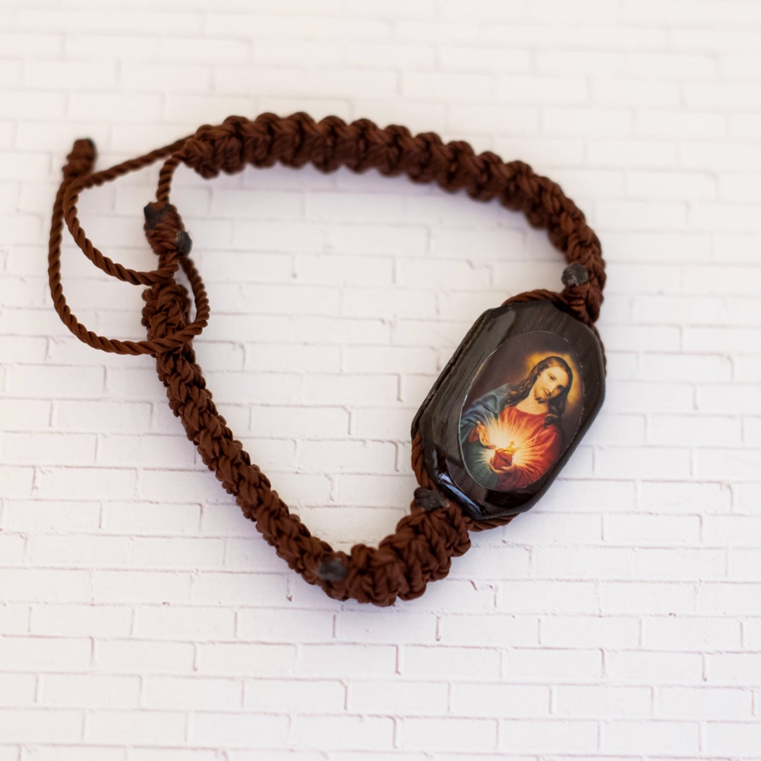 7 Inch, Vintage Brown Knot Jesus Christ Cameo Wooden Bracelet - V22 - Etsy