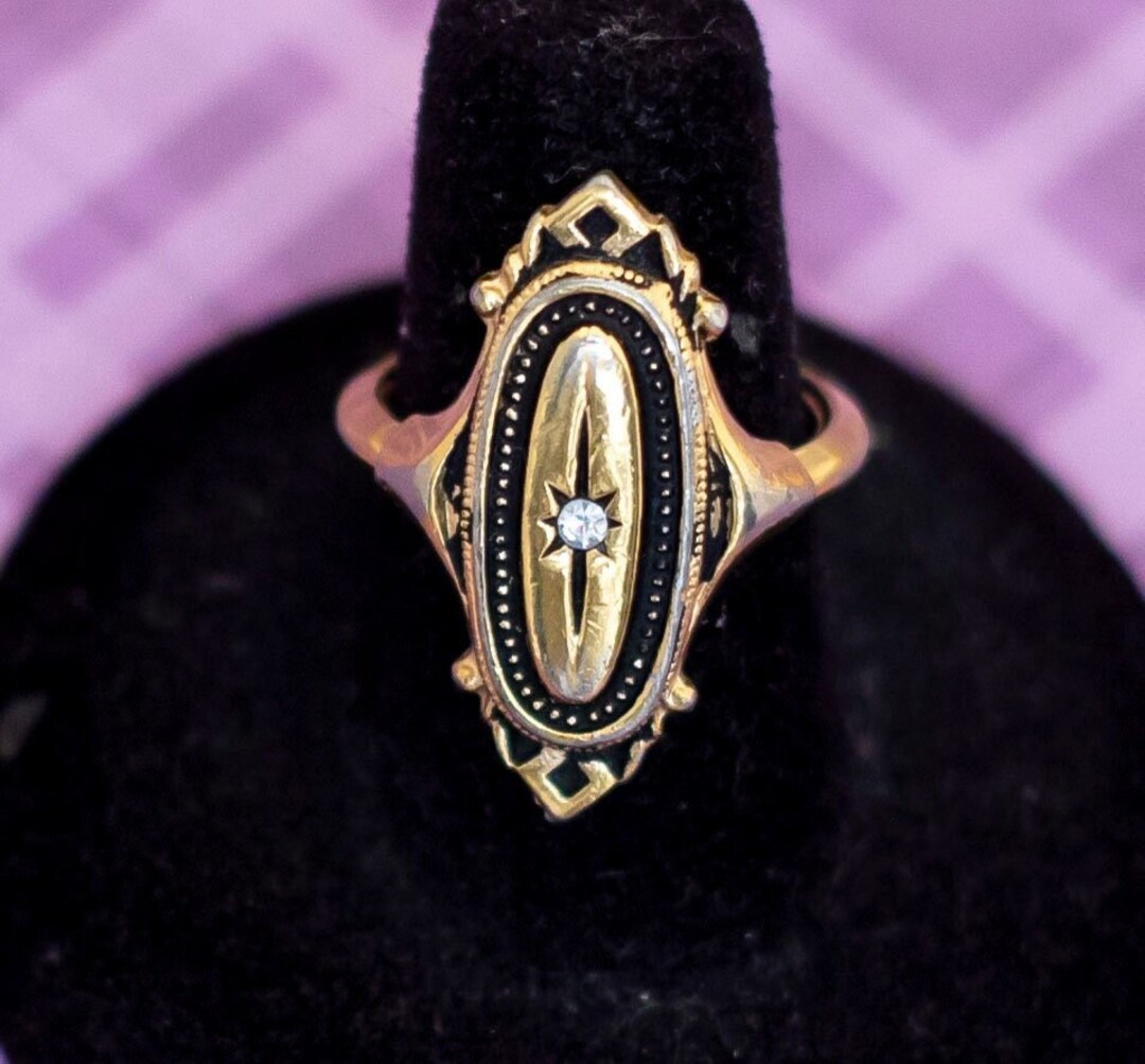 Vintage Victorian Oval Dragon Eye Rhinestone Ring Size 6 by - Etsy