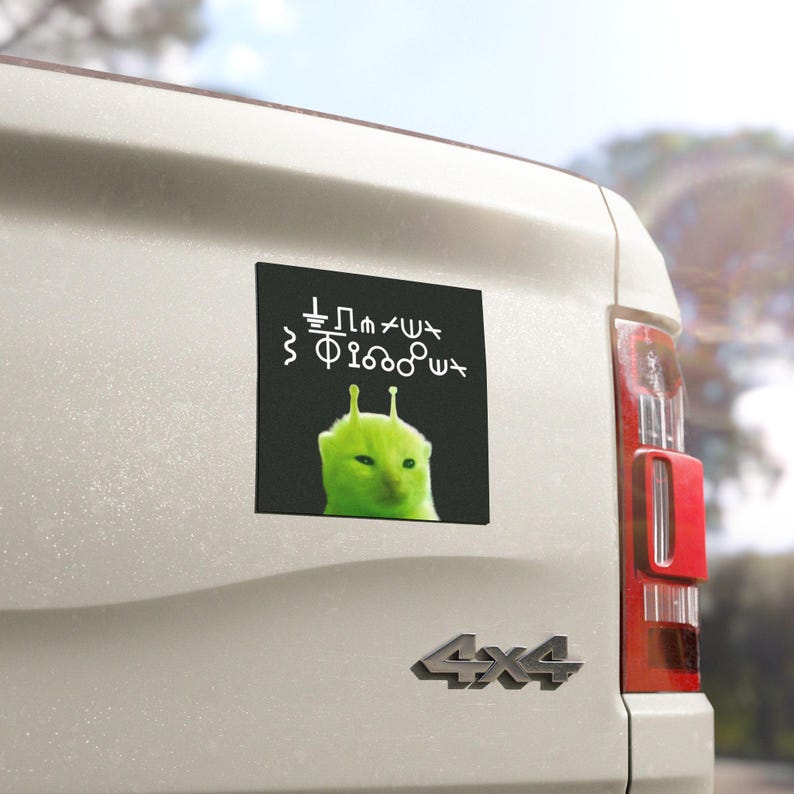 Green Alien Car Bumper Magnet | Funny Cat Meme, Cute Car Decoration ...