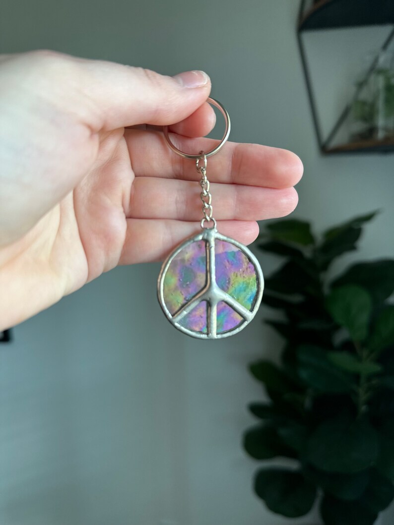 Stained Glass Peace Sign Keychain - Etsy
