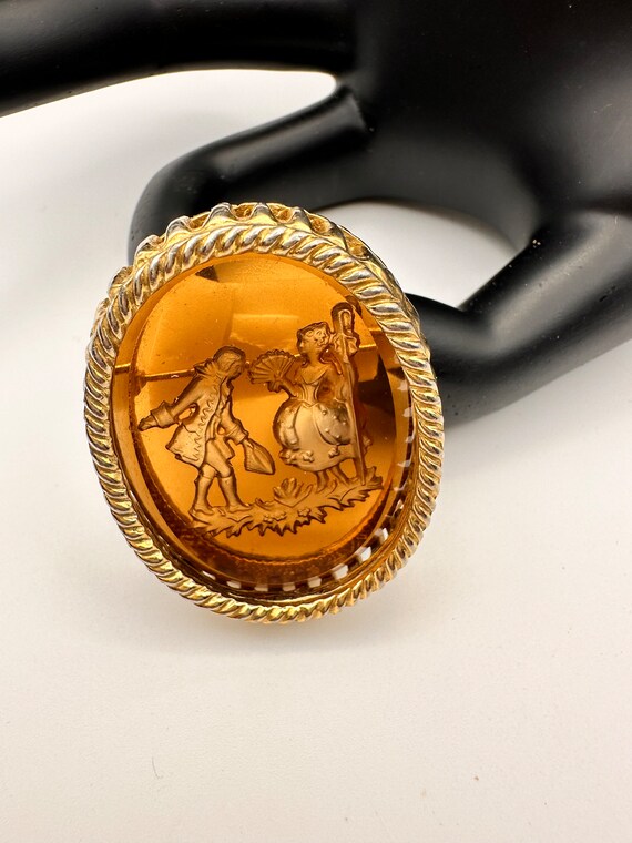 Vintage Oval Reverse Intaglio Amber Glass Lady and Ge… - Gem