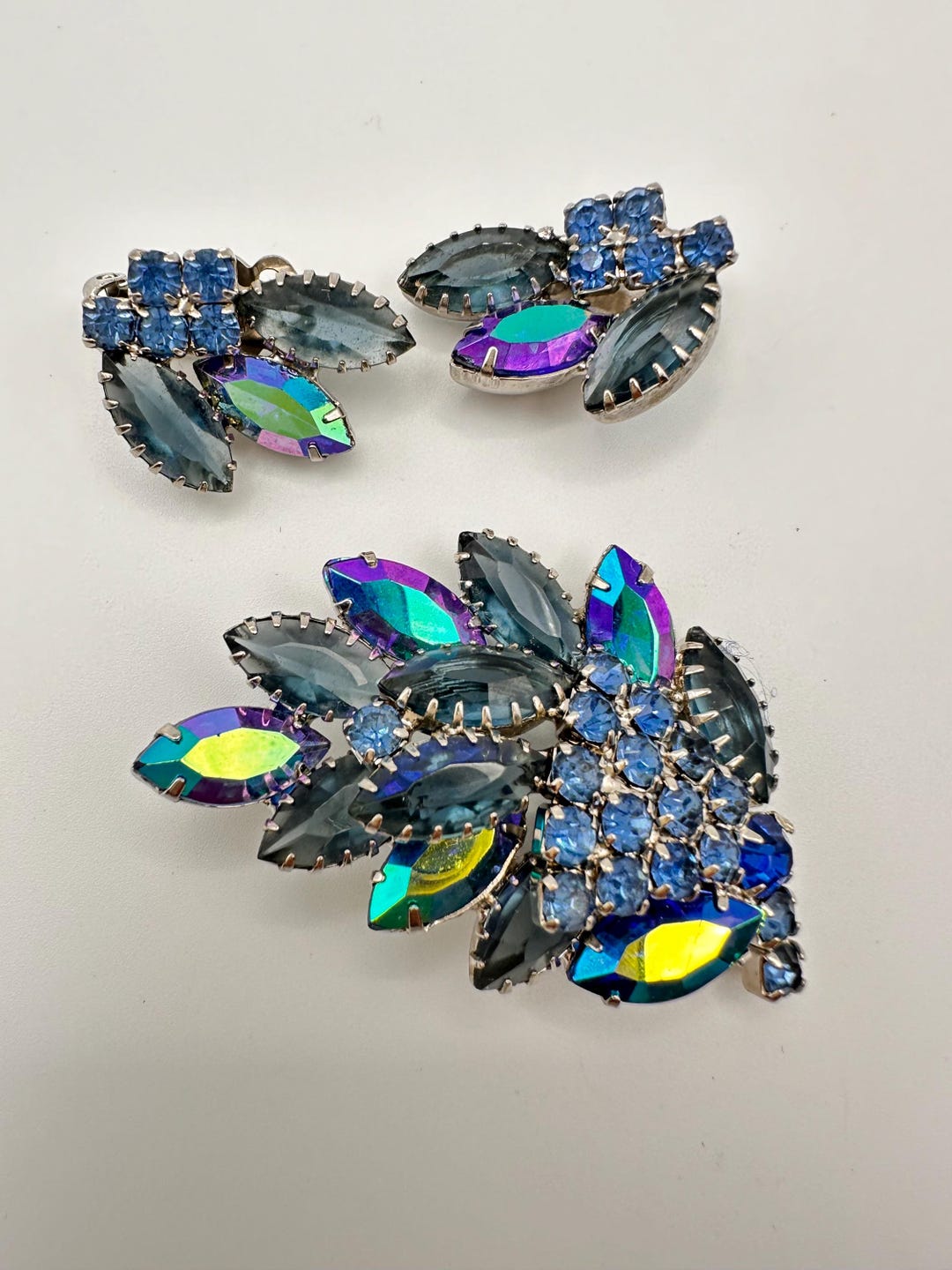 Beauty. VNTG. JULIANA Blue and Blue AB Rhinestones Brooch and Matching ...