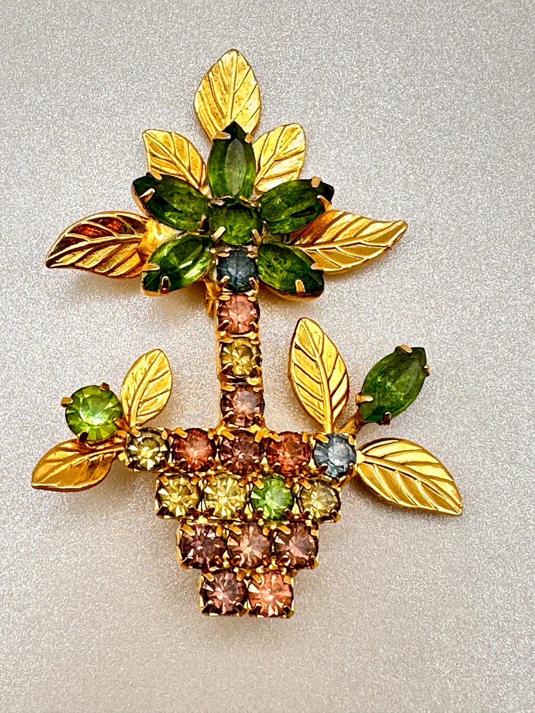 Vintage Atticulá Austria Rhinestone Tree Brooch Gold Tone Green Amber ...