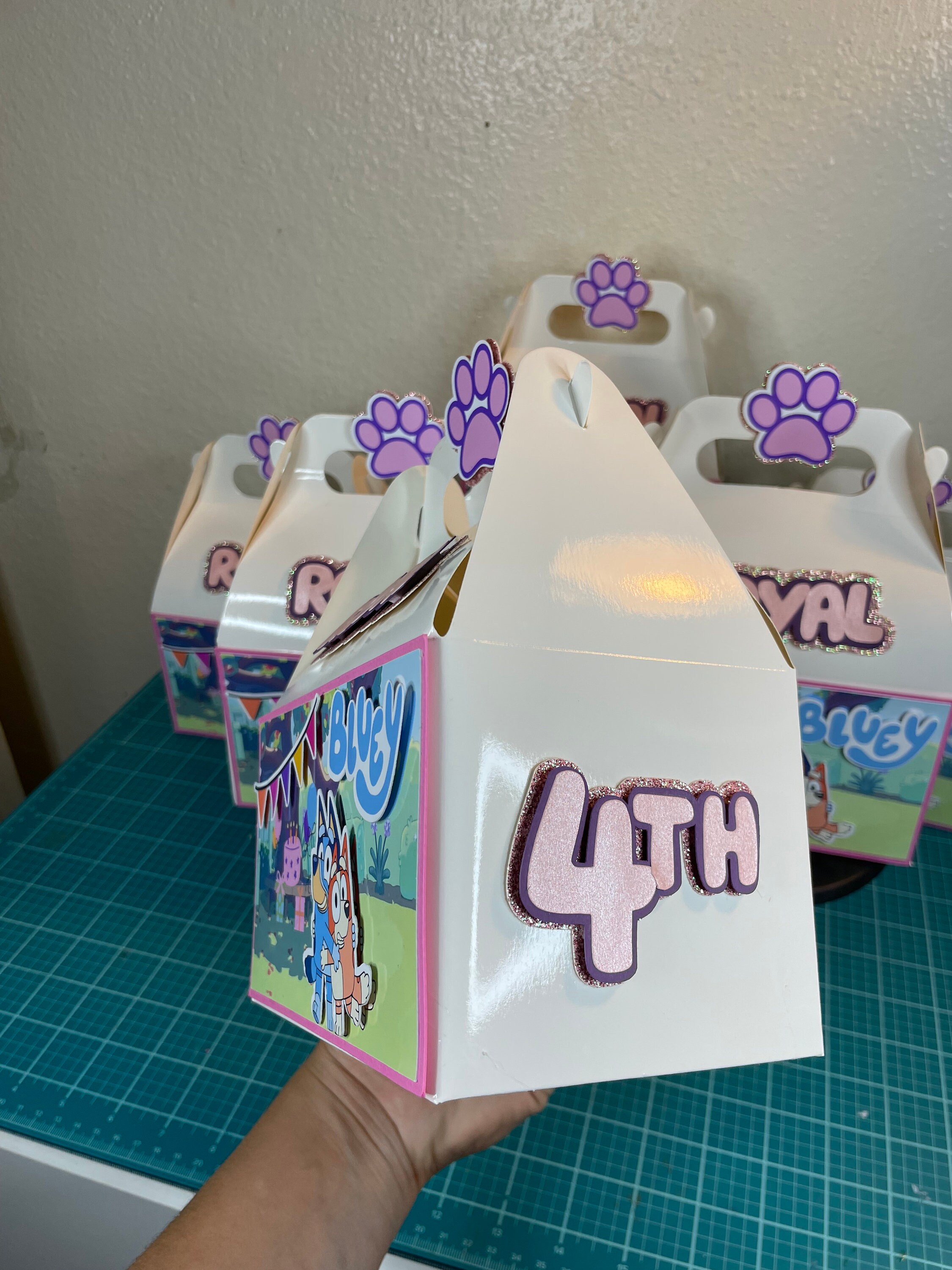 Bluey Gable Boxes, Treats Box, Party Favors, Bluey Party Theme, Snack ...