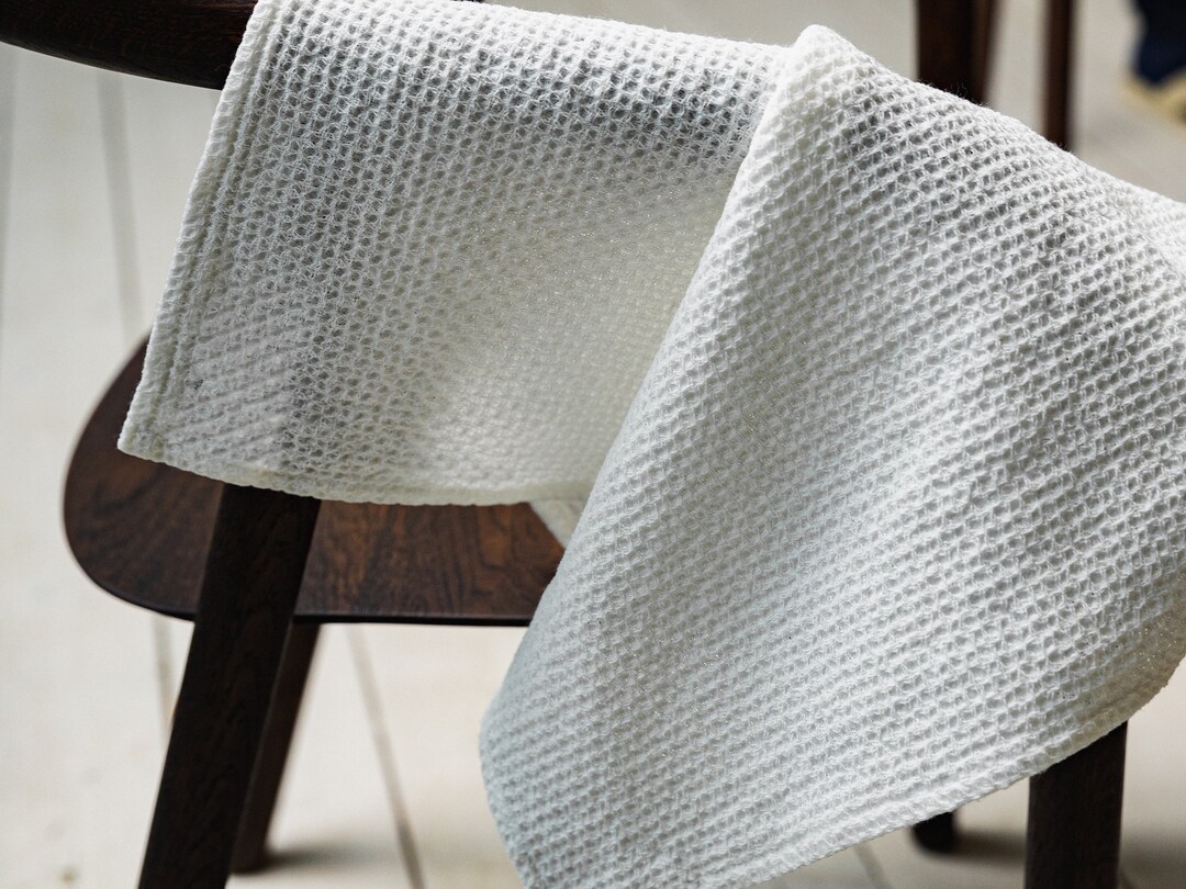 White Linen Towel. Simple White Towel. White Towel Waffle. Thick ...