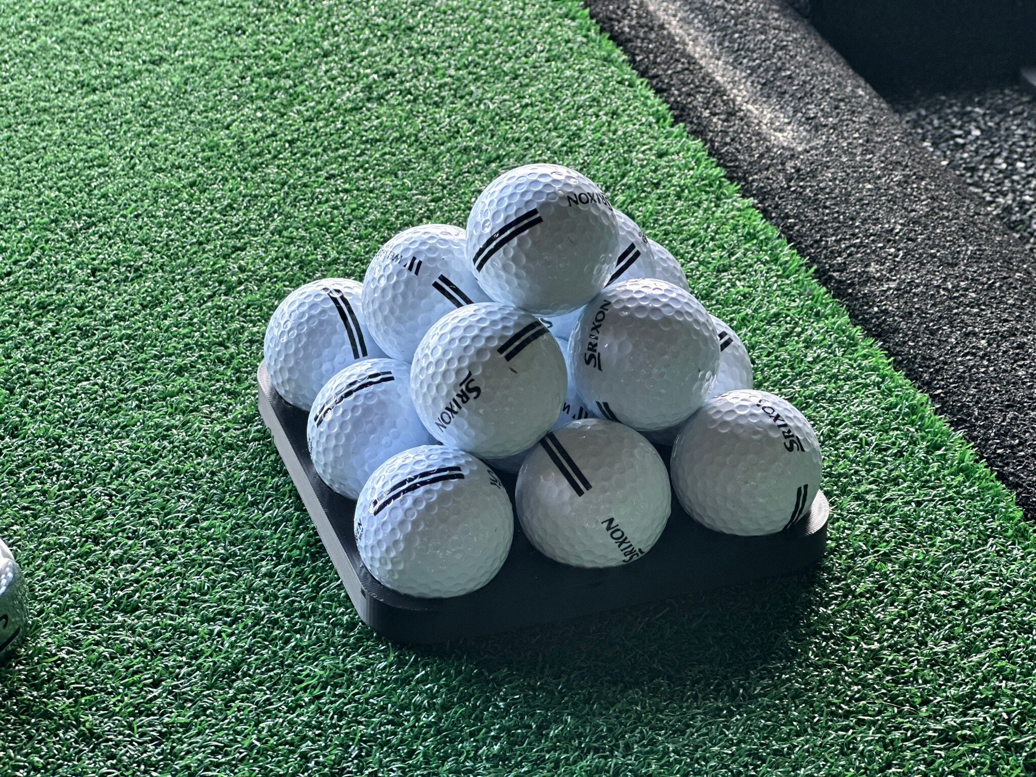 Minimal Golf Sim Pyramid - Golf Driving Range Pyramid, Golf Ball Holder ...