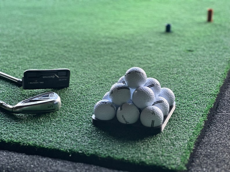 Minimal Golf Sim Pyramid - Golf Driving Range Pyramid, Golf Ball Holder ...