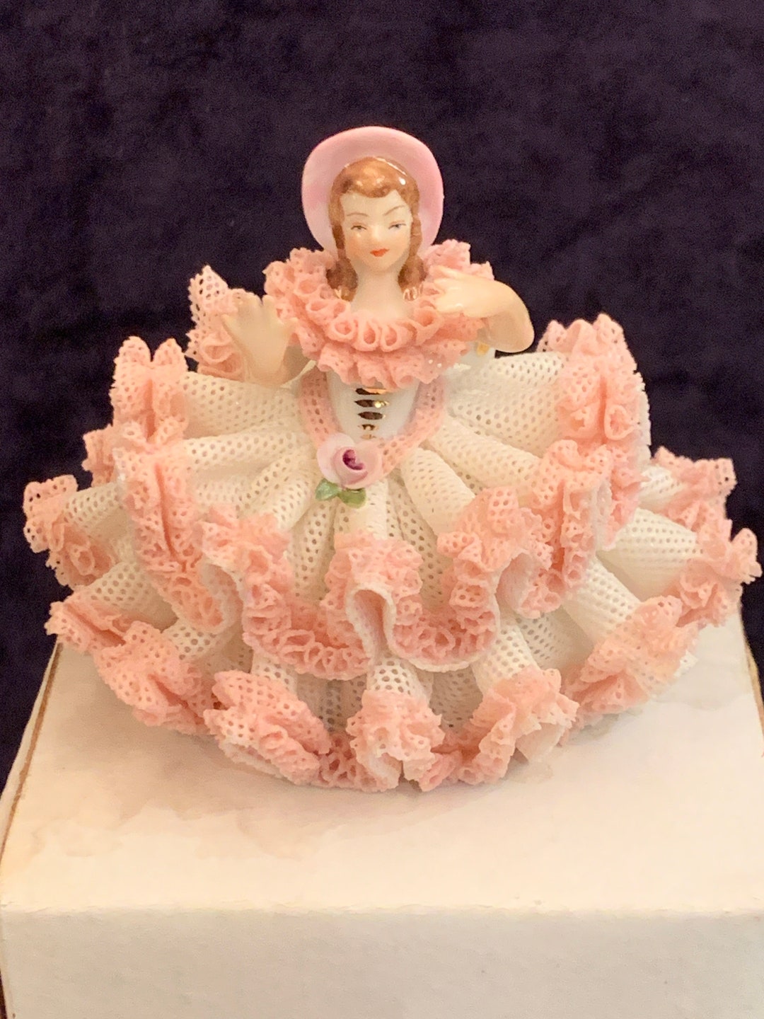 VERY RARE Saxon Dresden Lace Porcelain Lady on Chair 7cm Karl Klette ...