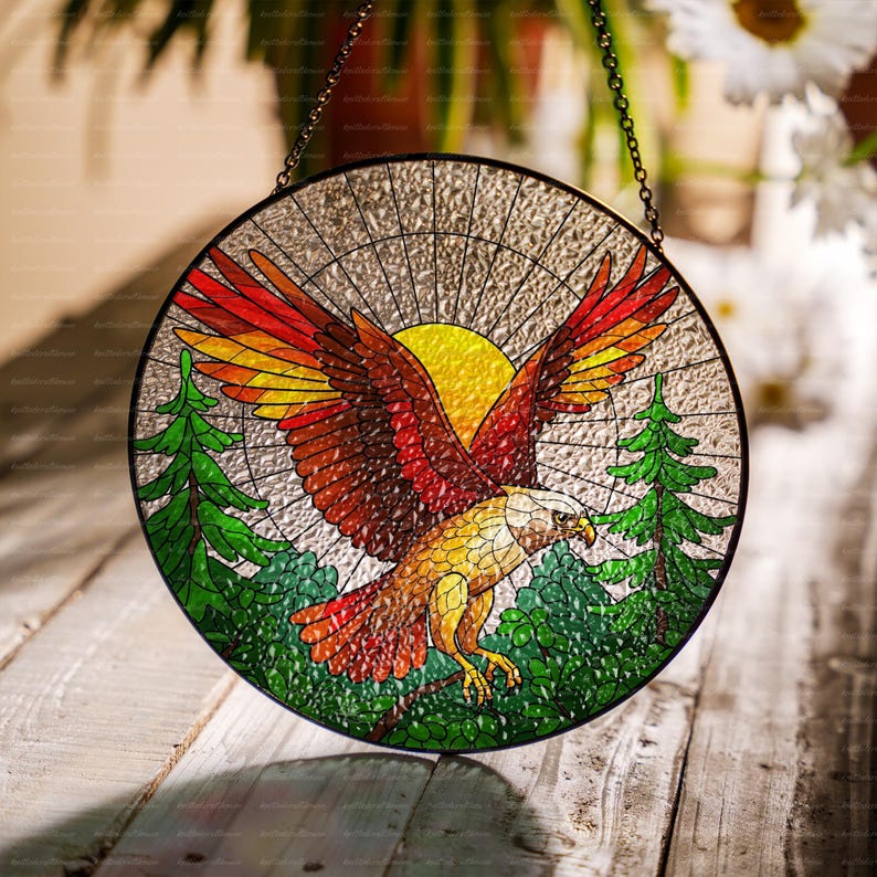 Red-tailed Hawk Glass Suncatcher, Nature Art for Home, Elegant Window ...