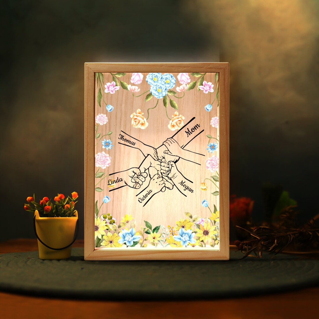 Personalized Name Hand Kids Light Box, Custom Mom and Kids Holding Hand ...