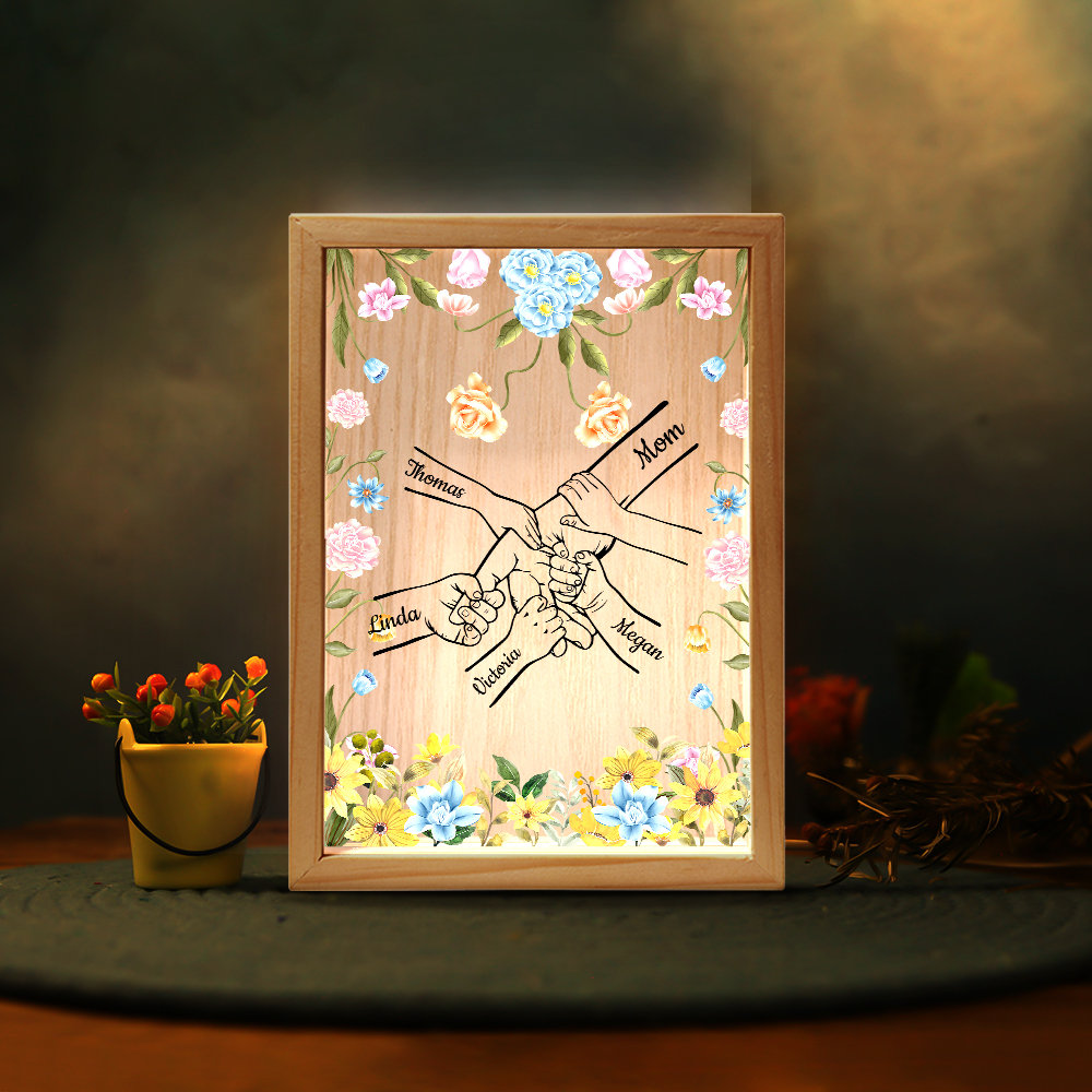 Personalized Name Hand Kids Light Box, Custom Mom and Kids Holding Hand ...