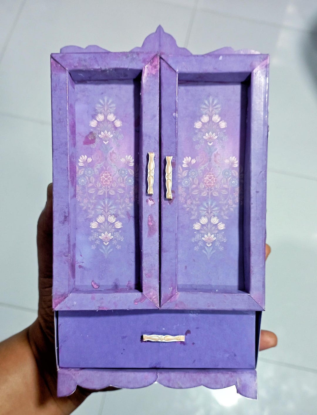 Printable 1:12 Scale Dollhouse Wardrobe – DIY Papercraft Closet (PDF ...