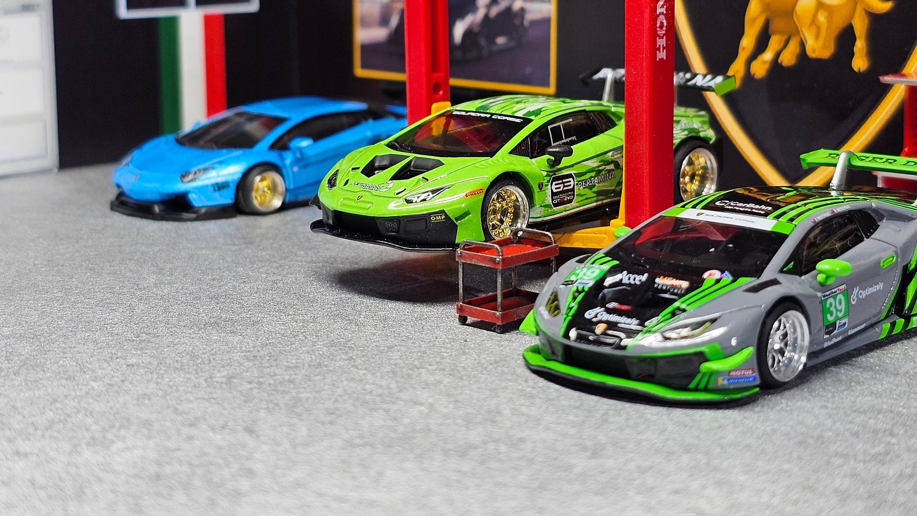 1/64 Hand Made Lamborghini diorama 10x9x4 69 - Etsy