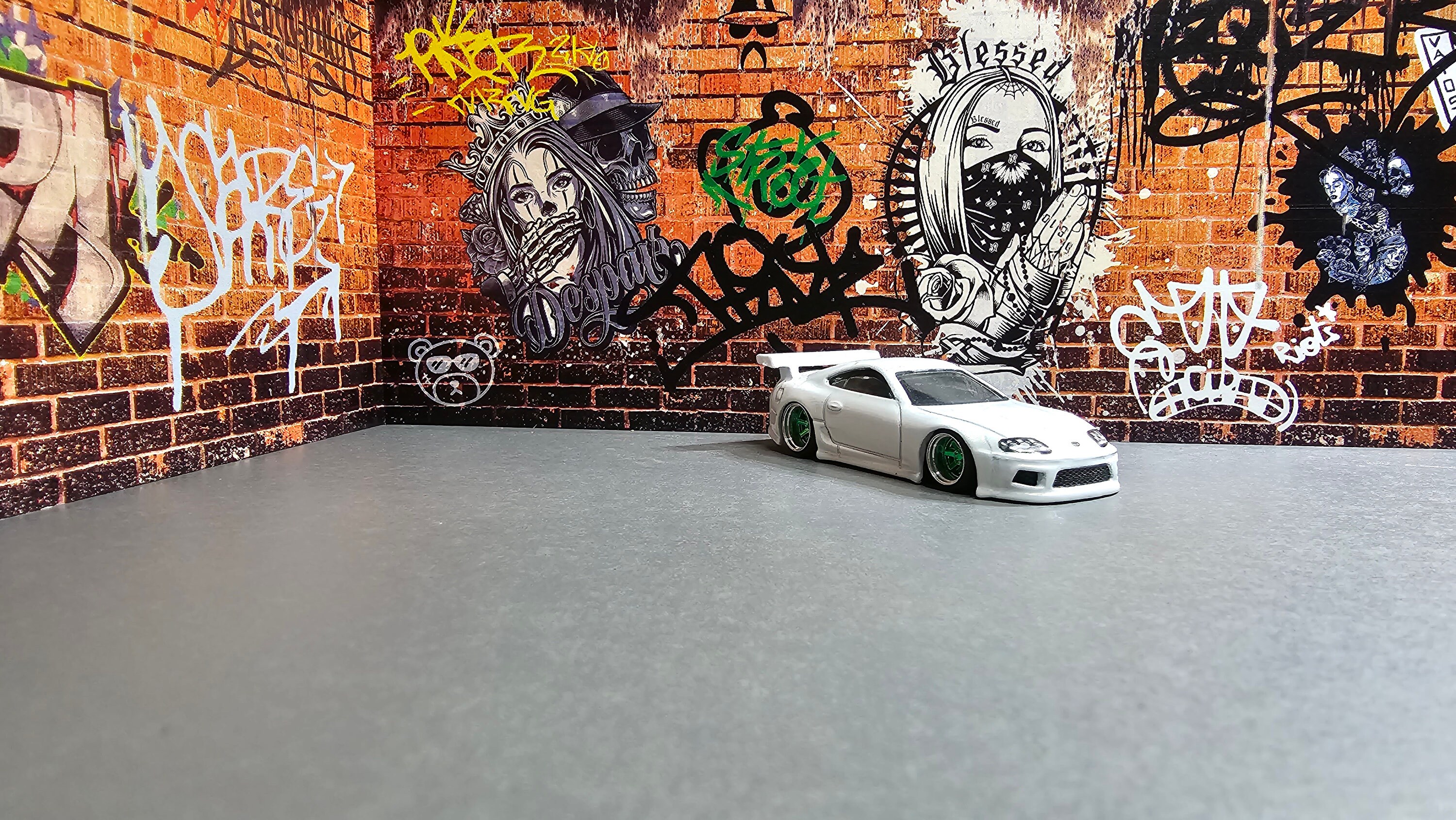 1/64 Hand Made Diorama Graffiti Wall 30 - Etsy