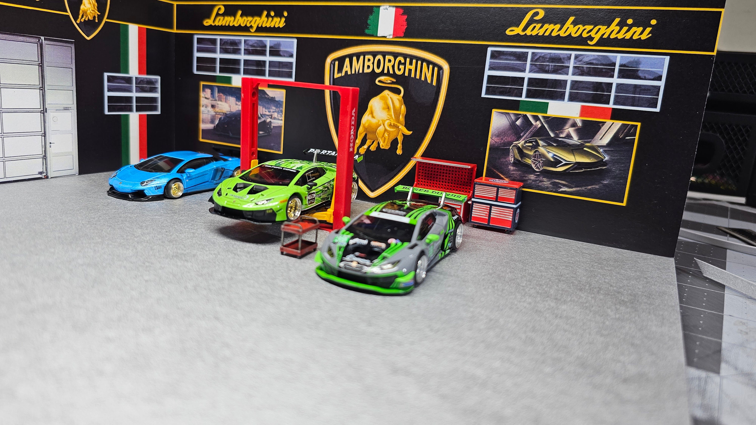 1/64 Hand Made Lamborghini diorama 10x9x4 69 - Etsy