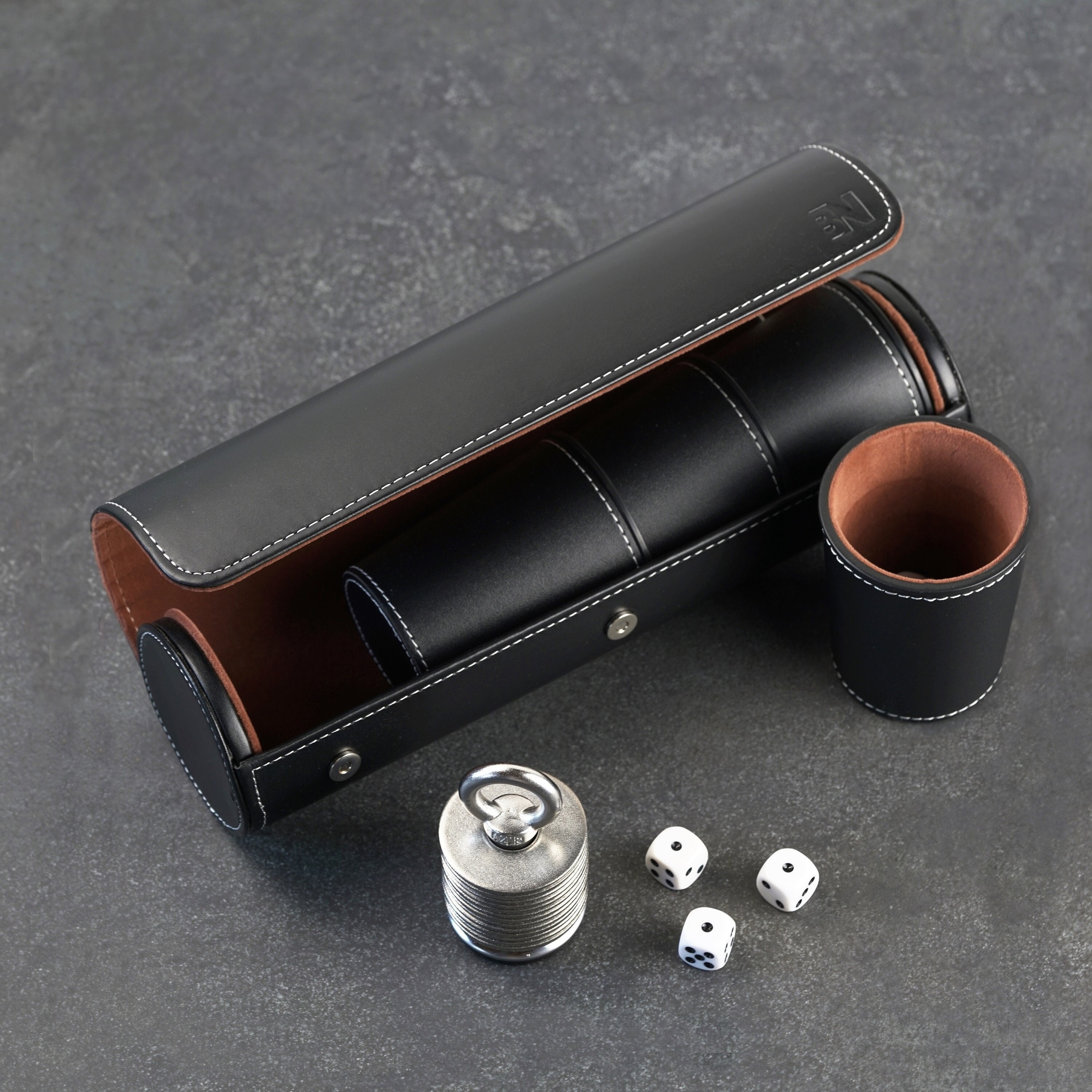 Schockbesteck Set mit 4 Würfelbecher und 20 Würfel zum schocken meiern ...