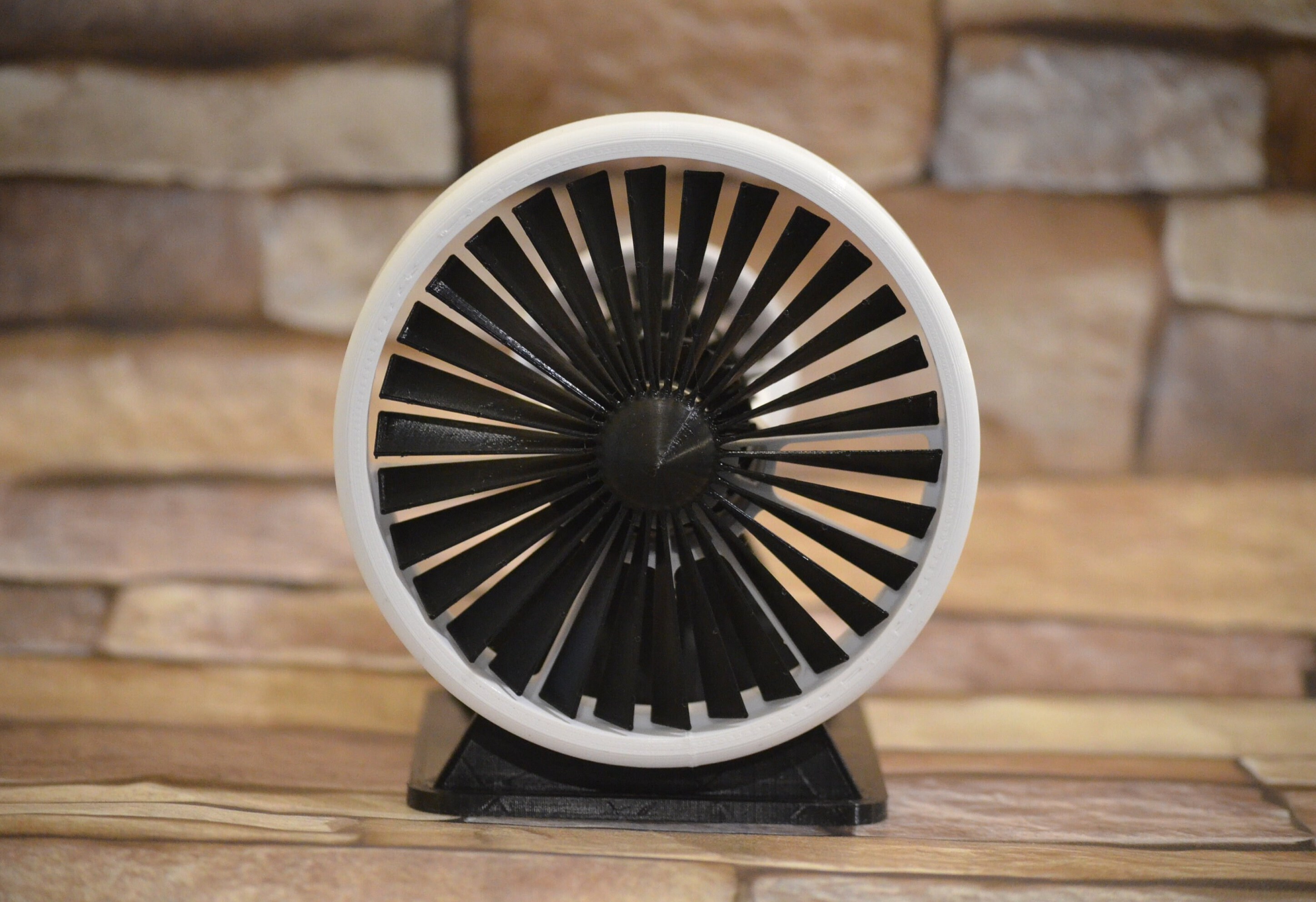 Turbofan Jet Engine Rolls-royce | 3D Printed | Spin | Office Dècor ...