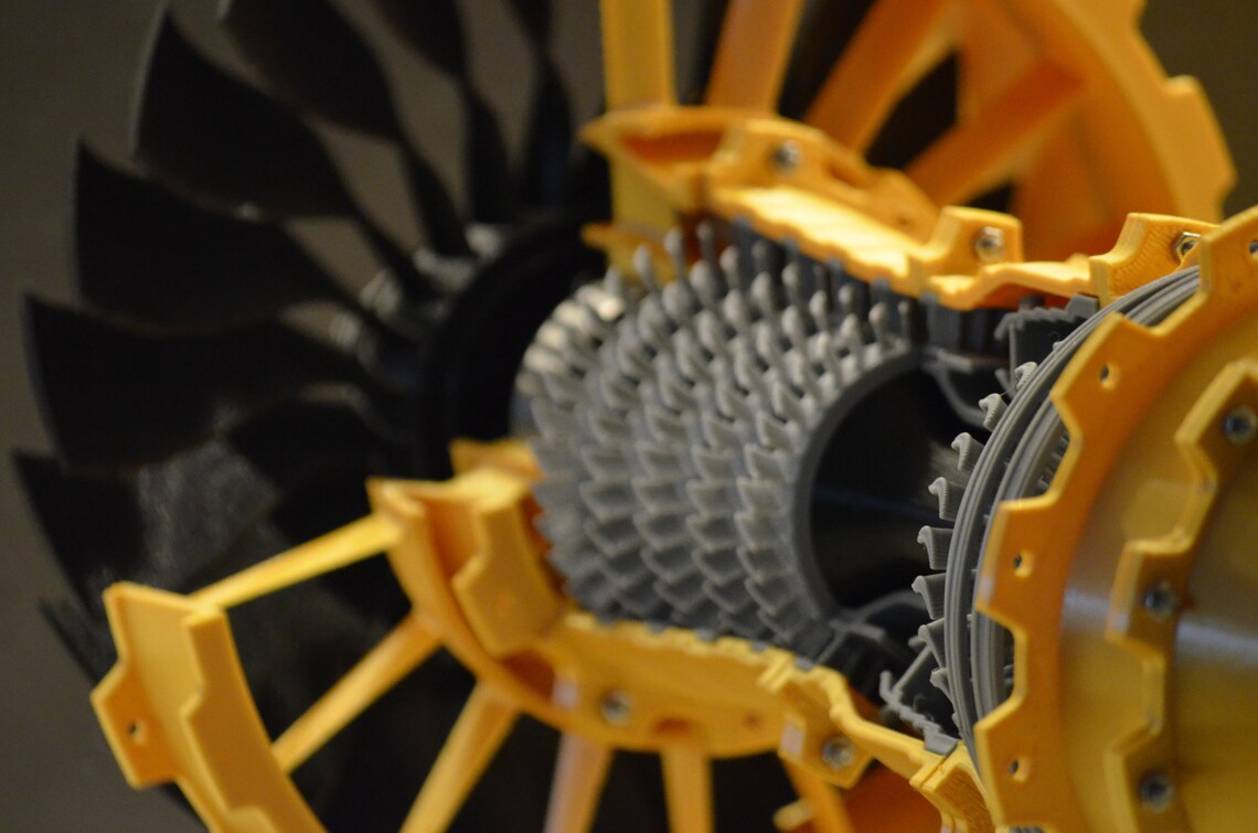 Jet Turbofan Aircraft Engine 3D Printed Gift Office Dècor Kinetic ...