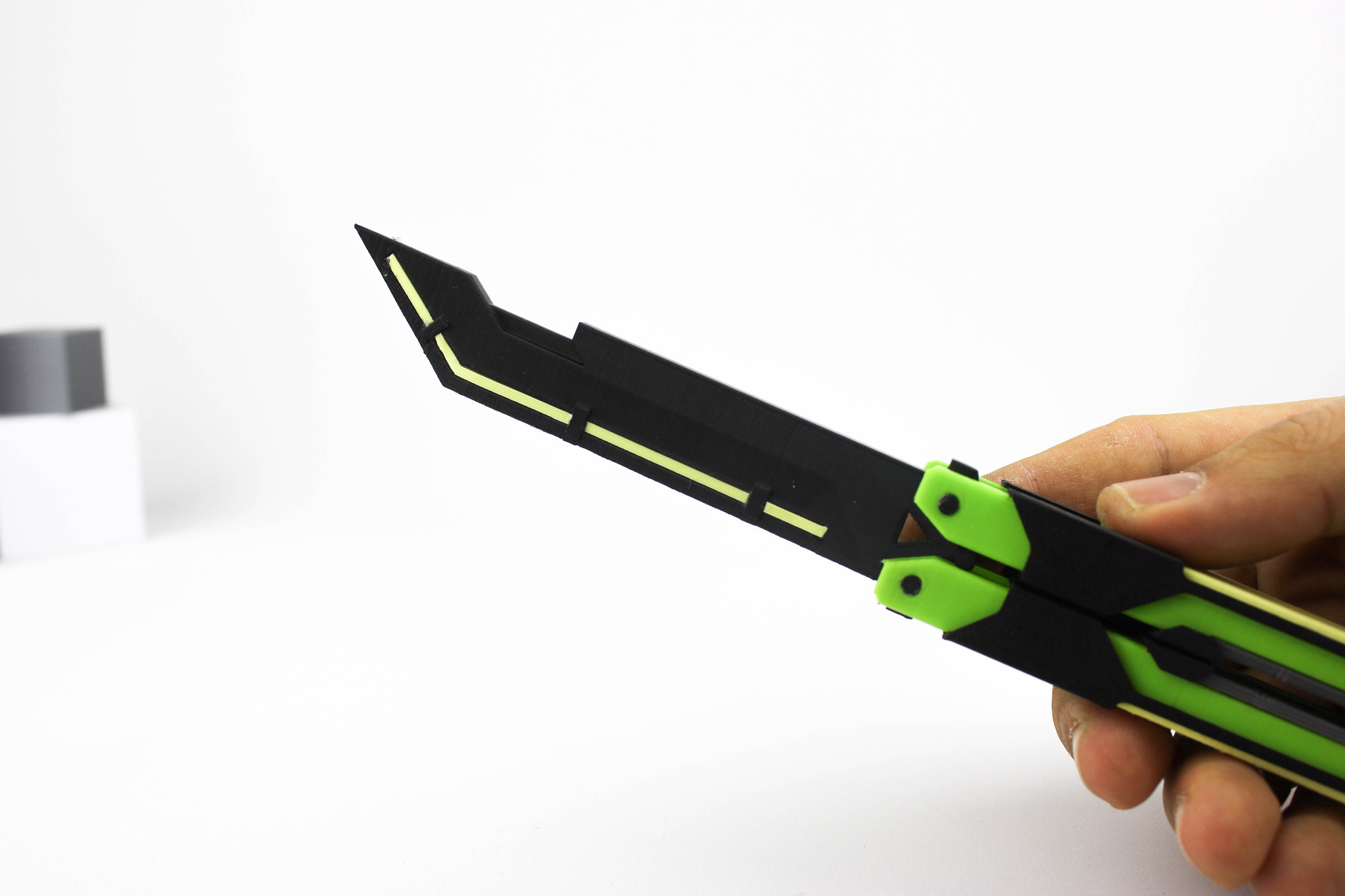 Valorant RGX 11z Pro Firefly Green Skin Valorant Cosplay - Etsy Canada