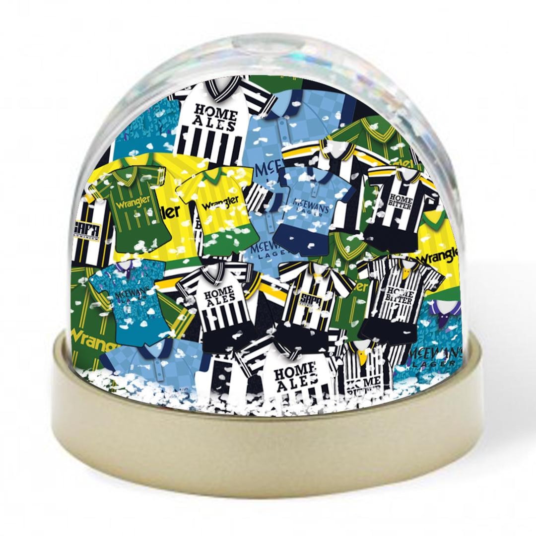 Notts County Retro Kit Mash Snow Globe Classic Kits Xmas Decoration ...