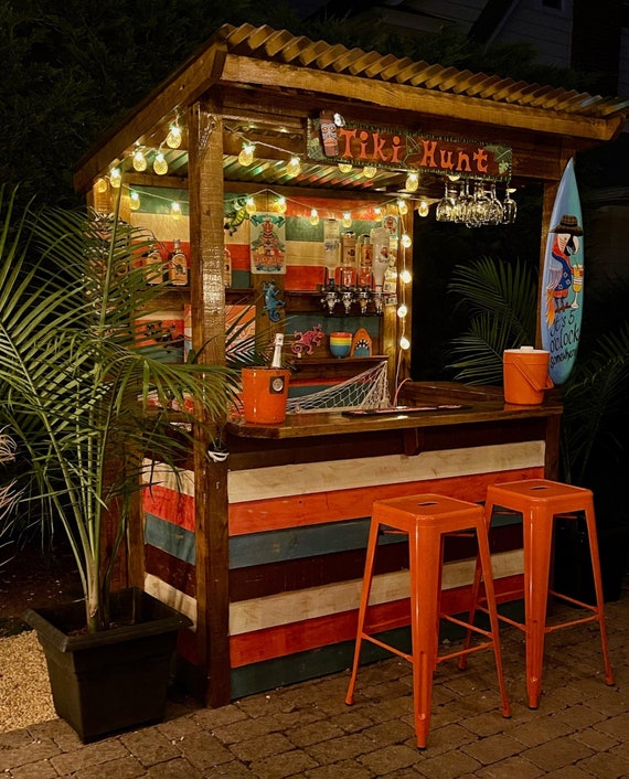 The Elf 6'x4' by Holiday Huts - Etsy