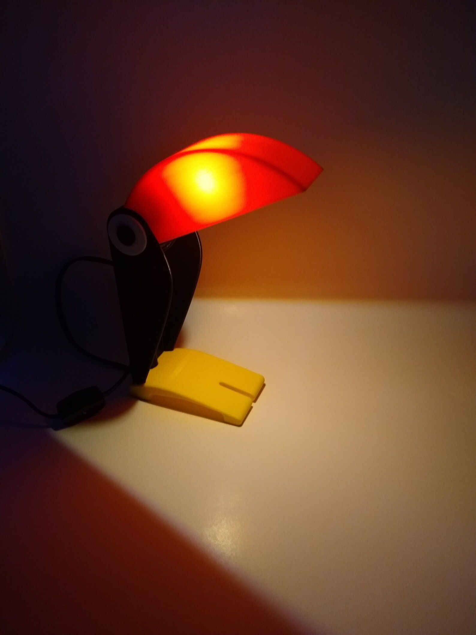 3D Printed Toucan Lamp - Etsy