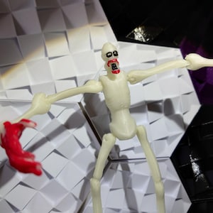 Trevor Henderson SCP - 096 Modest, Shy - Articulated Glow in the Dark ...