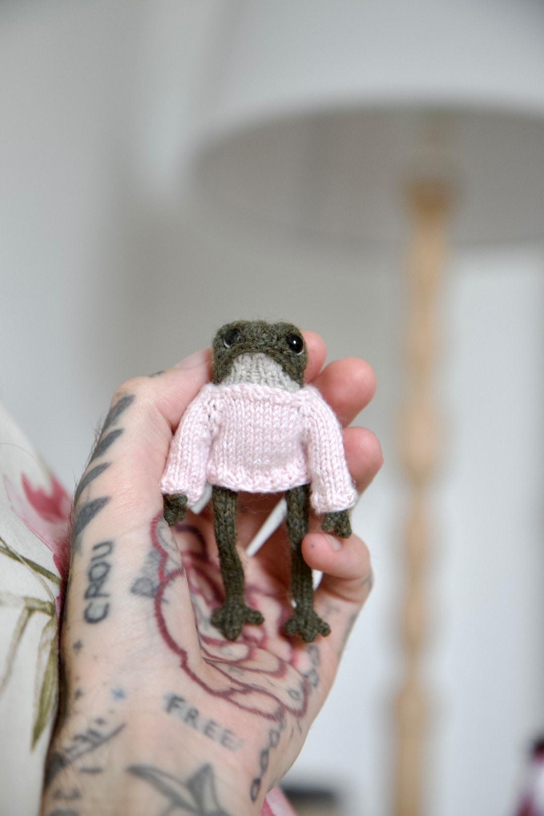 Mini Knitted Frog With Sweater - Etsy