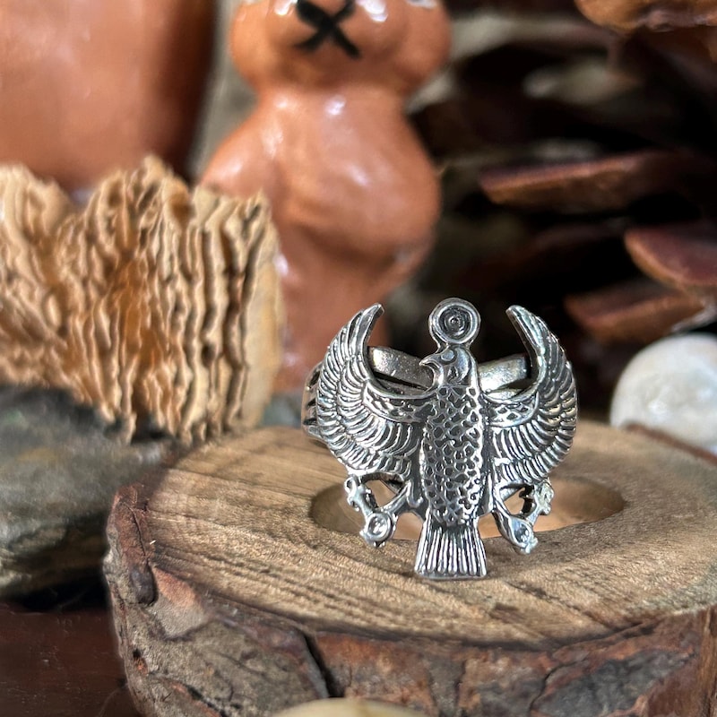 Luxor Ring - Etsy