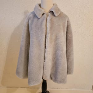 1960s Silver Grey Faux Fur Cape - Etsy