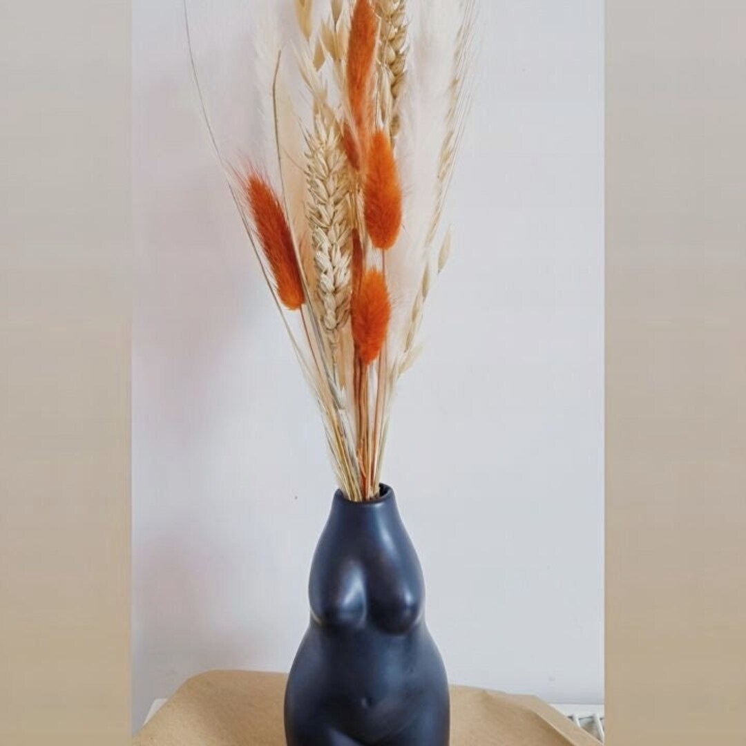 Ceramic Silloette Vase Complete With Dried Flower Bouquet - Etsy
