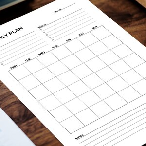 Minimalist Monthly Planner for Planning Your Month, Undated Calendar ...