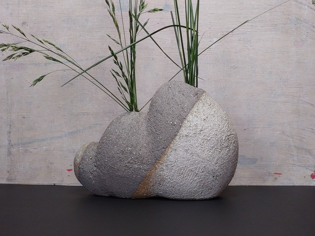 Rustic Modern Handbuilt Vase/sculpture From Grey and Heavy Grogged Clay ...