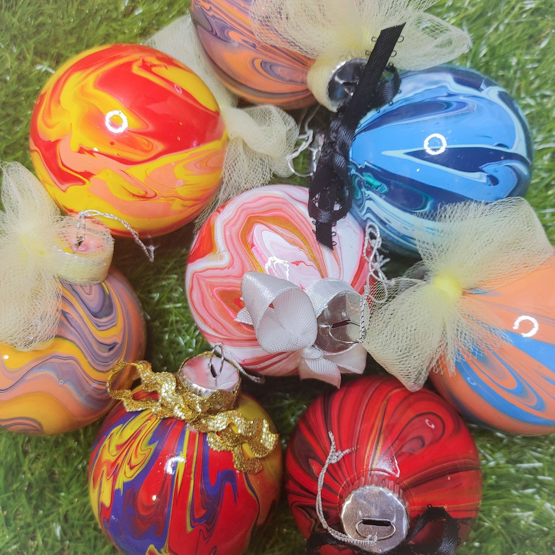 Acrylic Pour Christmas Ornaments - Etsy